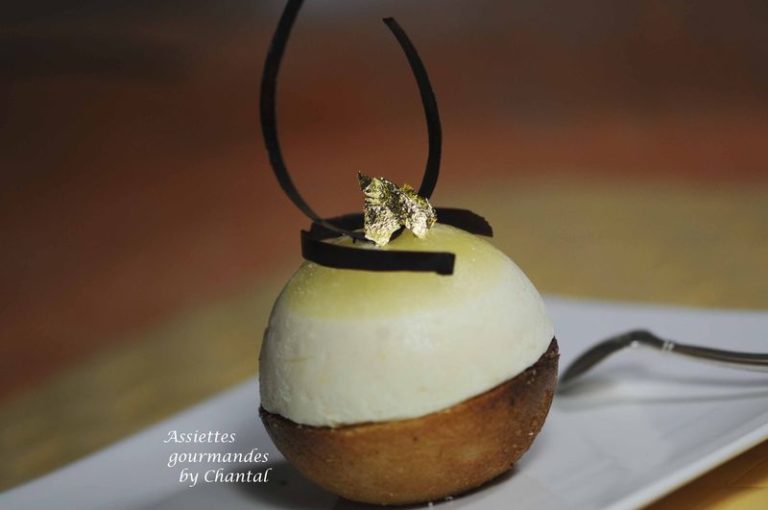 Sphère mi-financier, mi-mousse à la passion avec un zeste de gingembre