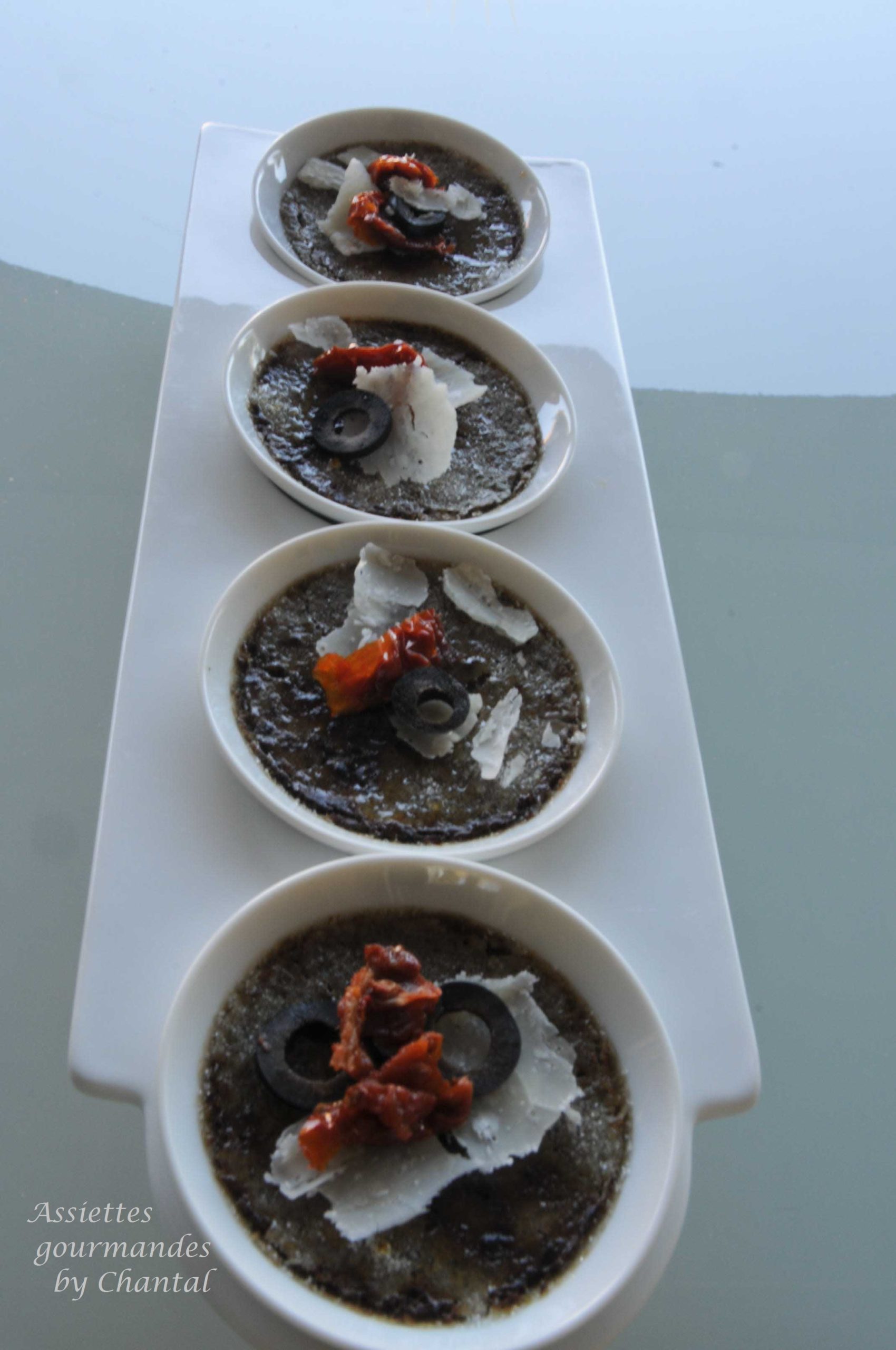 Crème brûlée aux olives noires