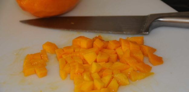 Fruits rouges, pistache et sirop de poivron rouge
