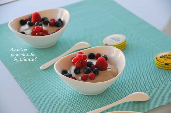 Blanc-manger réglisse et fruits rouges selon une recette de Michel Portos