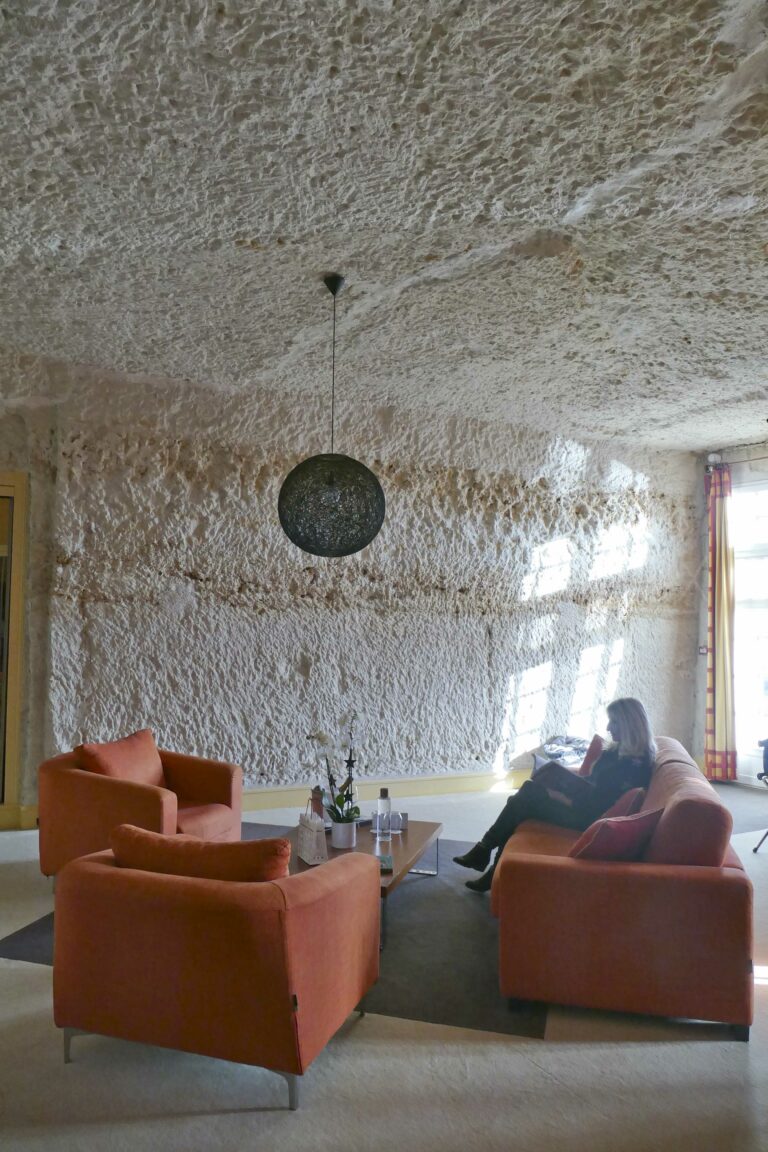 Hôtel Les Hautes Roches - Le luxe d'un Relais & Châteaux avec des ...